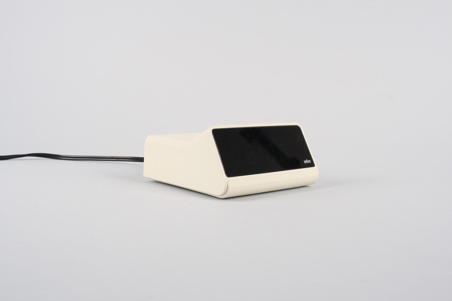 Reloj Despertador DN 30 color blanco - 1.800 Productos Braun diseñados ...