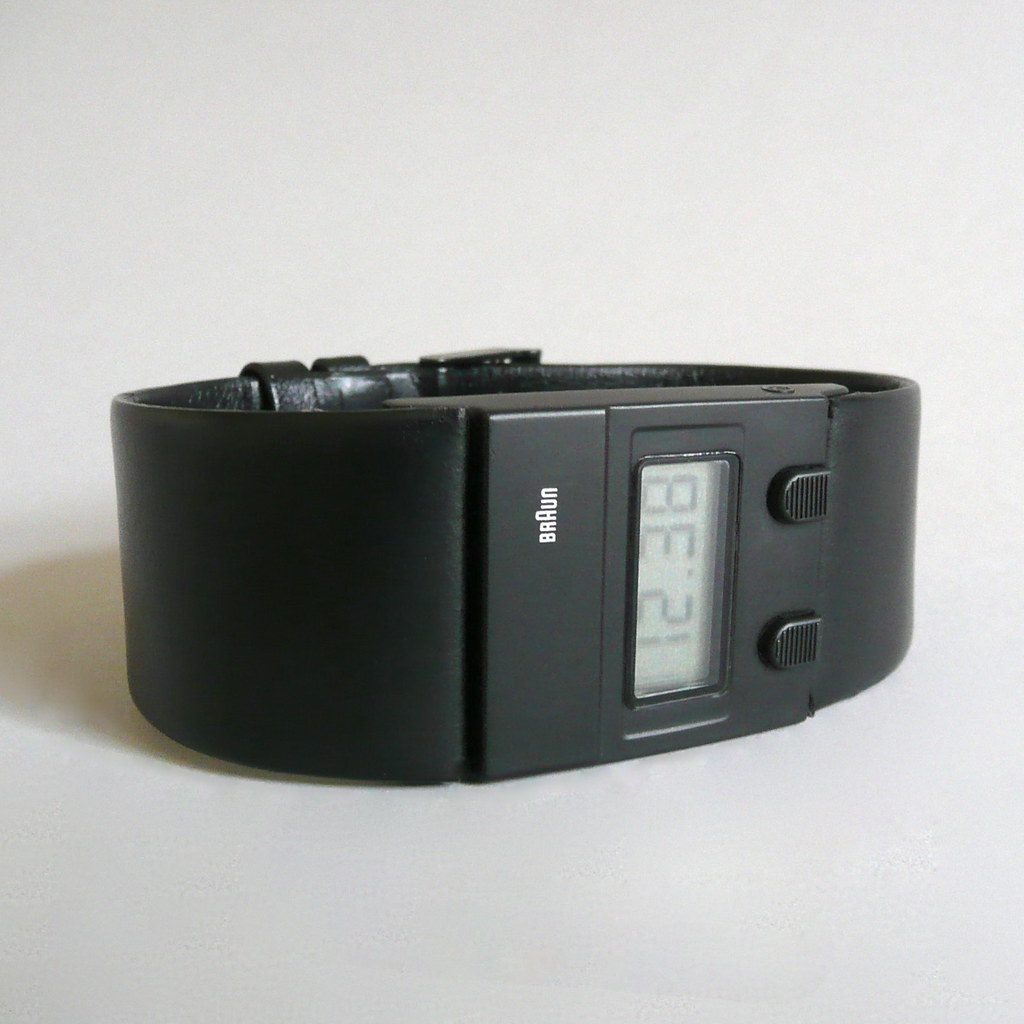 Reloj de Pulsera DW 30 quartz LCD digital de titanio - 1.800 Productos ...